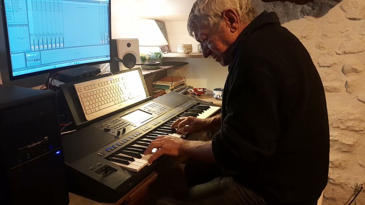 Charles Duluc _ "Guernica" (Impro). 2024. Chords - Chordify