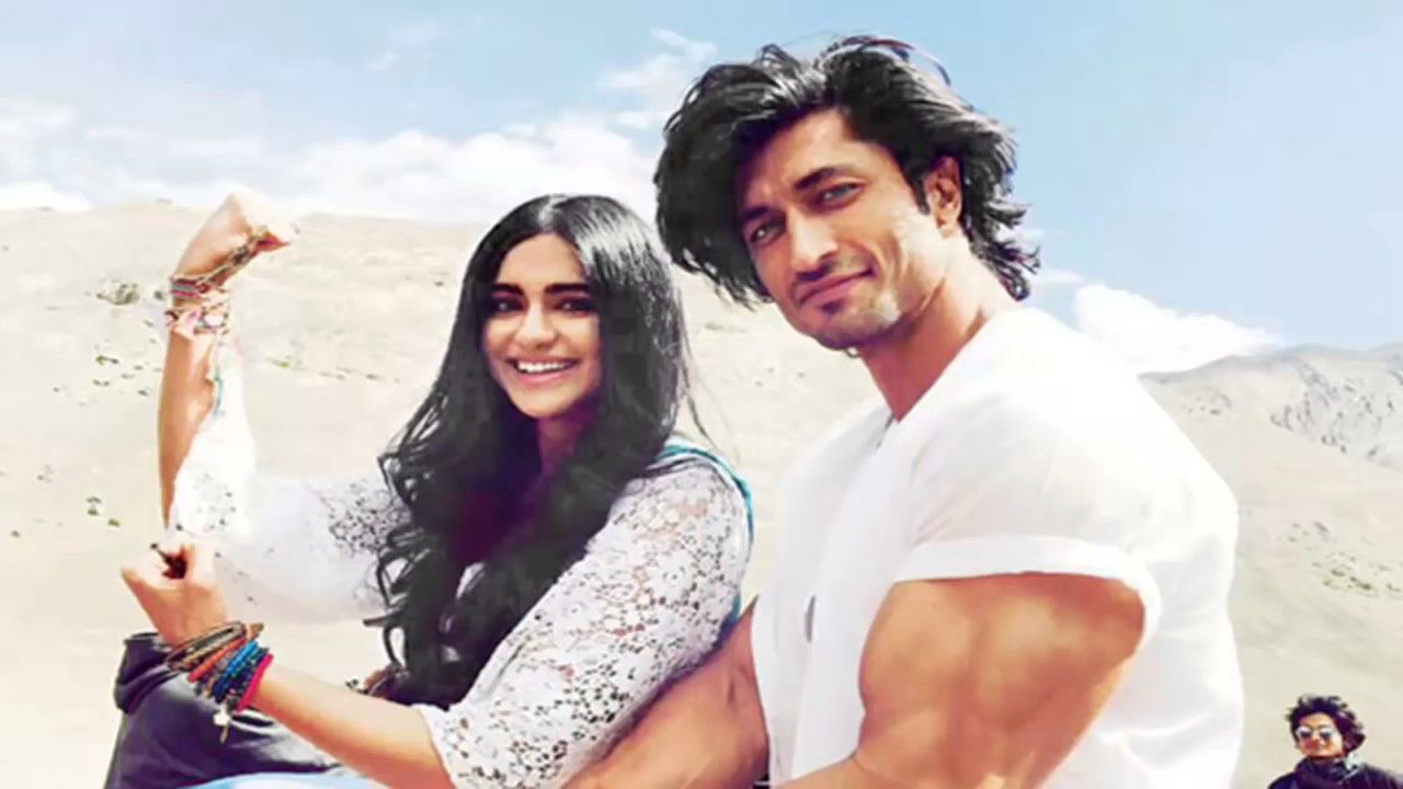 Commando 2 song “bewajah" |arijit singh| vidyut - YouTube