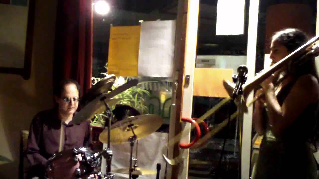 Reut Regev & Igal Foni live @ Cafe Zum Kukuk in Amstetten, part 2 - YouTube