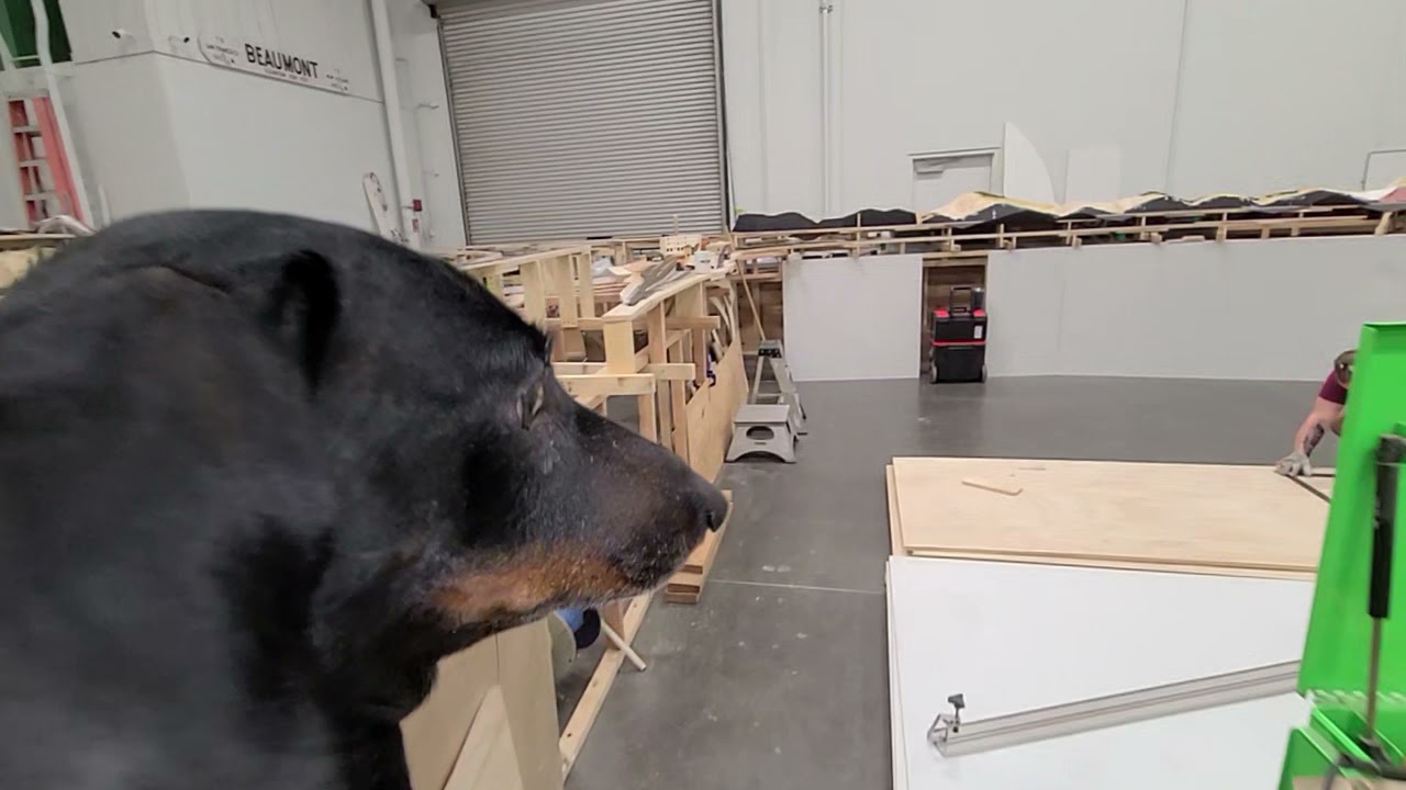 Foreman Oscar At the Pacific Coast Lines - YouTube