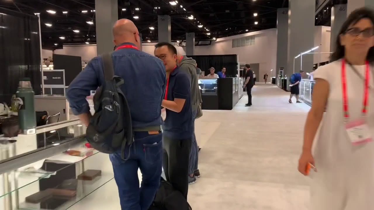 ANTIQUE SHOW in Miami Beach - YouTube