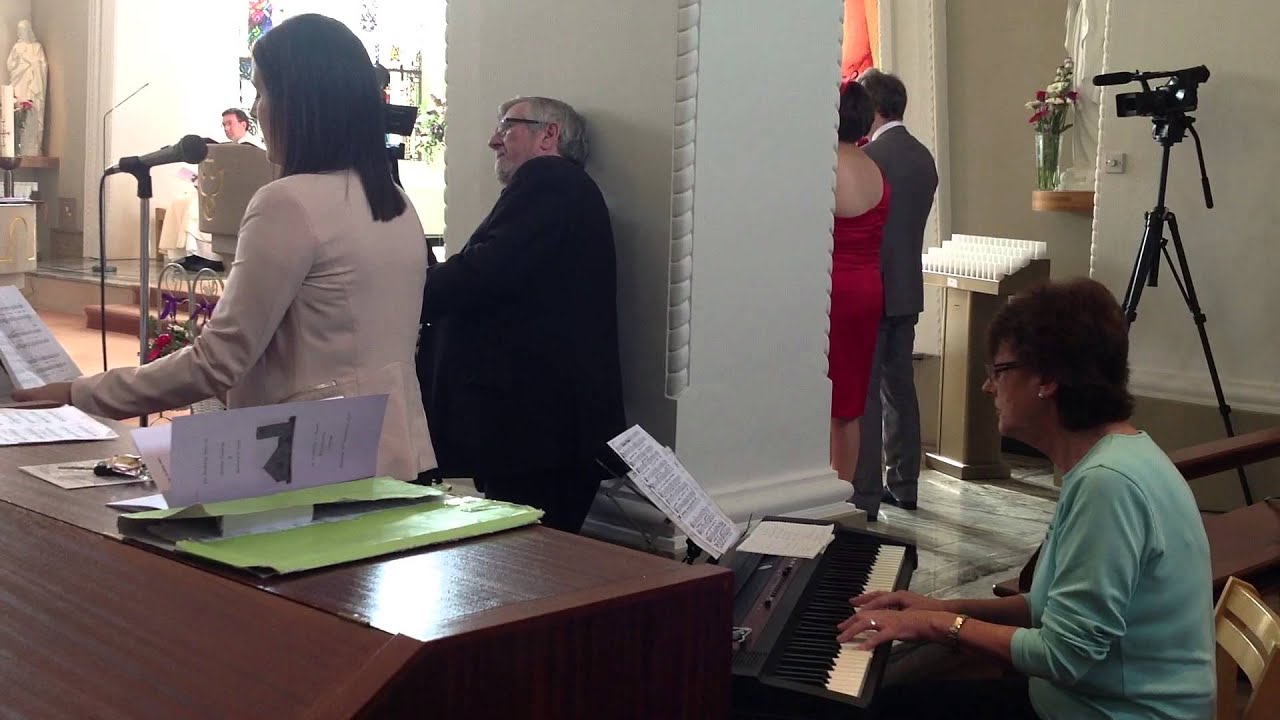 Cathy Kelly Wedding Singer - YouTube