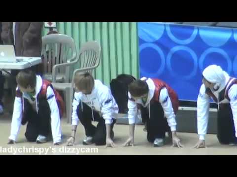 [Fancam] 110123 SHINee Key Onew Taemin & 2am Jinwoon start running? (Idol Championships)