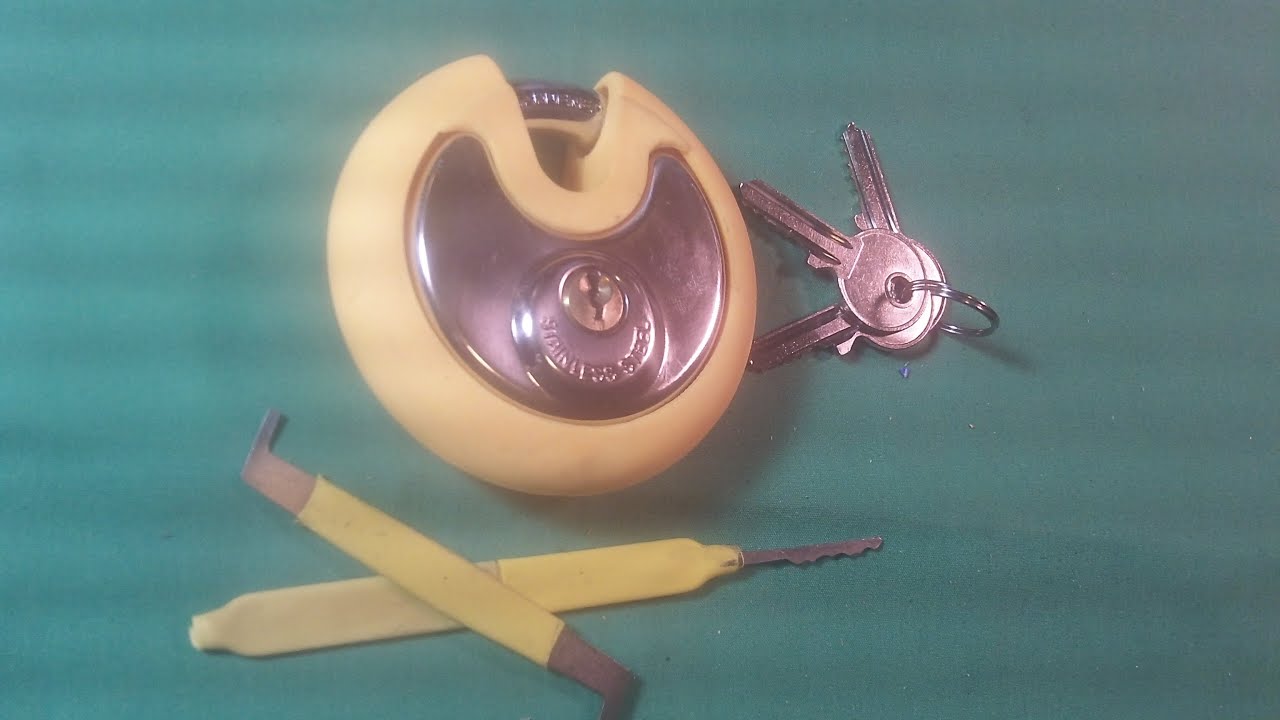 Easy Disc Lock Picking Practise. - YouTube