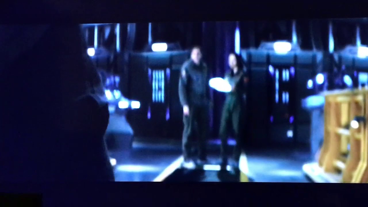 The Cloverfield Paradox: Volkov Death Scene - YouTube