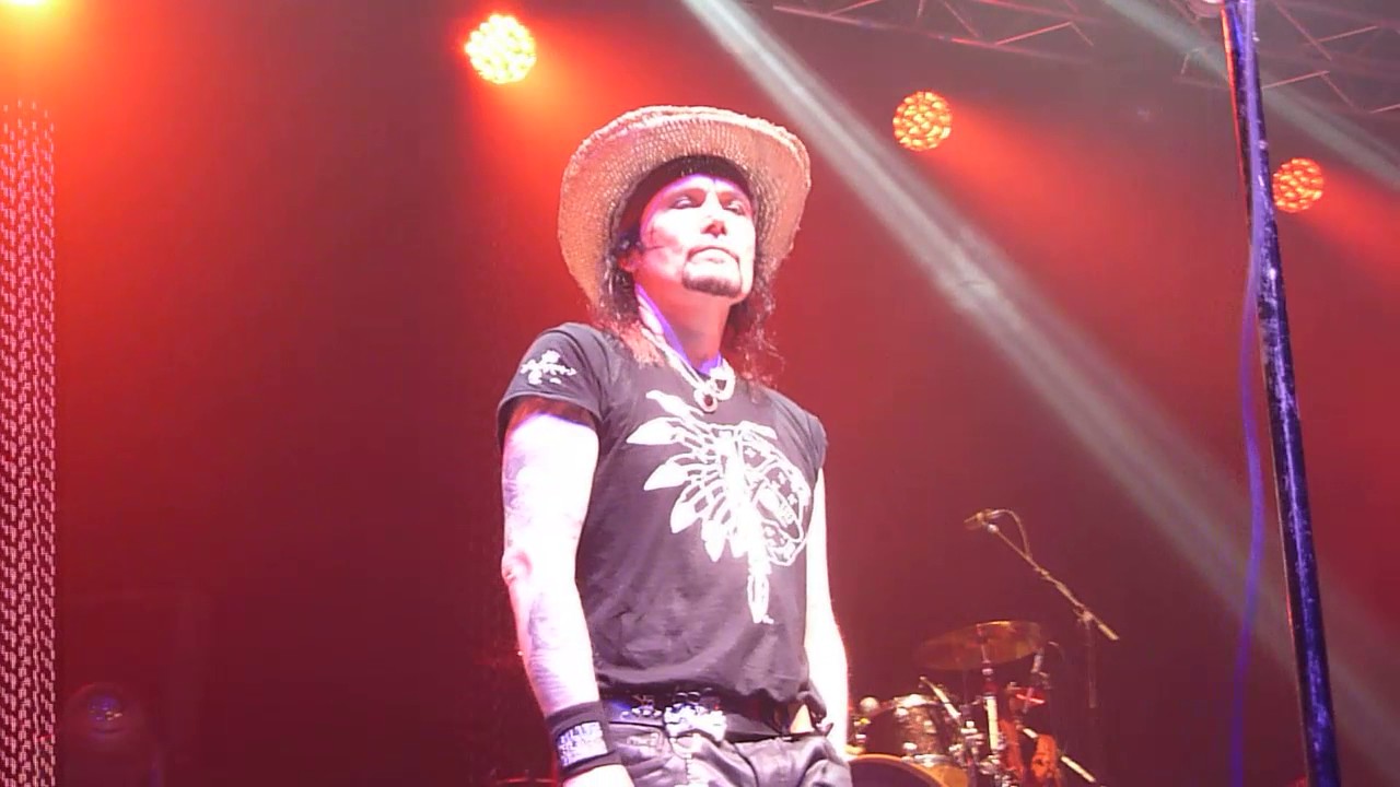 Adam Ant - Greta-X - De Montfort Hall, Leicester - 21st May 2017 - YouTube