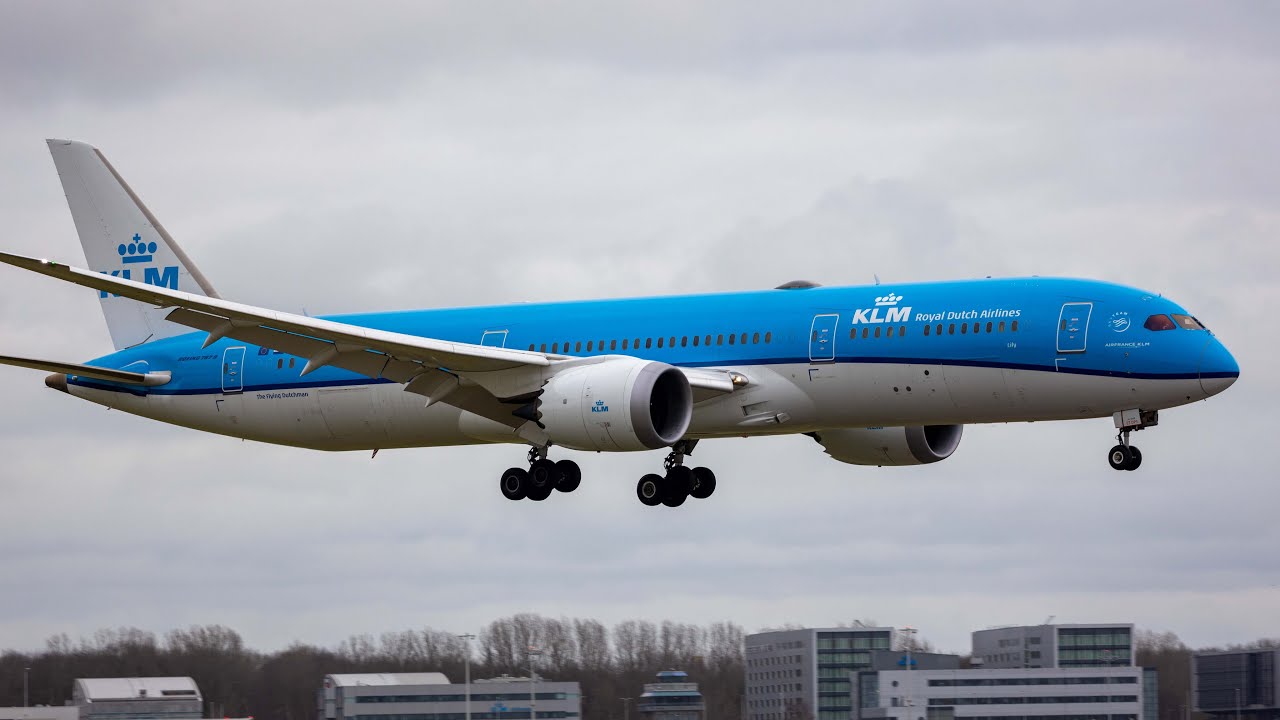 Punta Cana-Menorca Project Flight b787-dreamliner (very hard landing ...