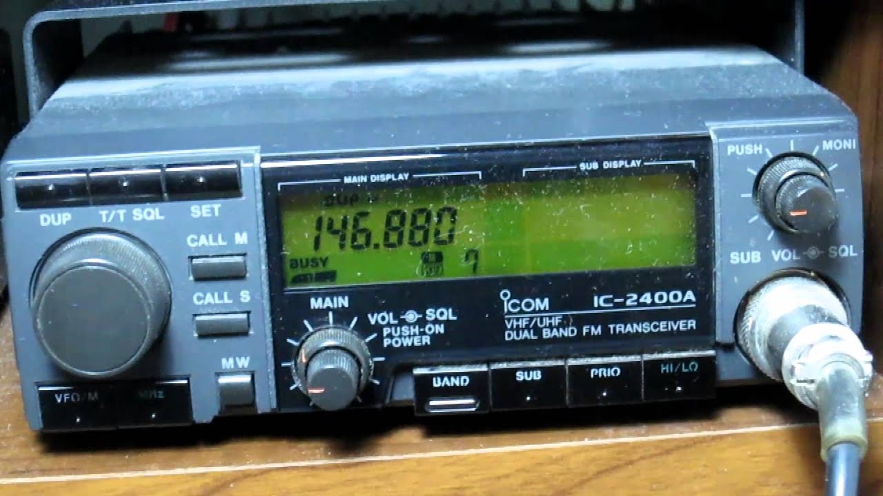 discone vs diamond x200 on two meters - YouTube