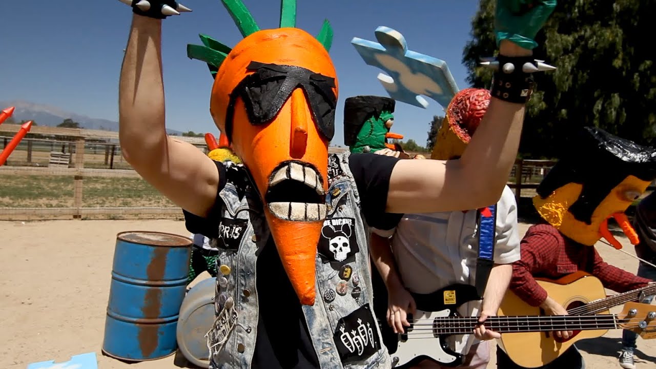 Radioactive Chicken Heads - The Sky is Falling (Raw Footage) - YouTube