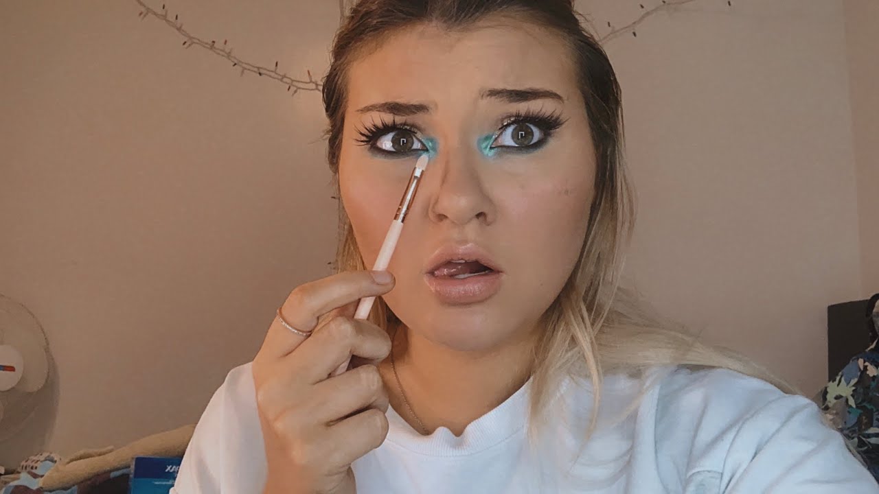 Attempting the hardest makeup tutorial *extreme fail* - YouTube