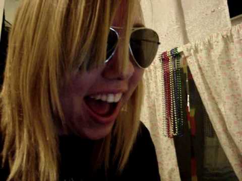 Ginger watches 'Giraffe in Quicksand' - YouTube