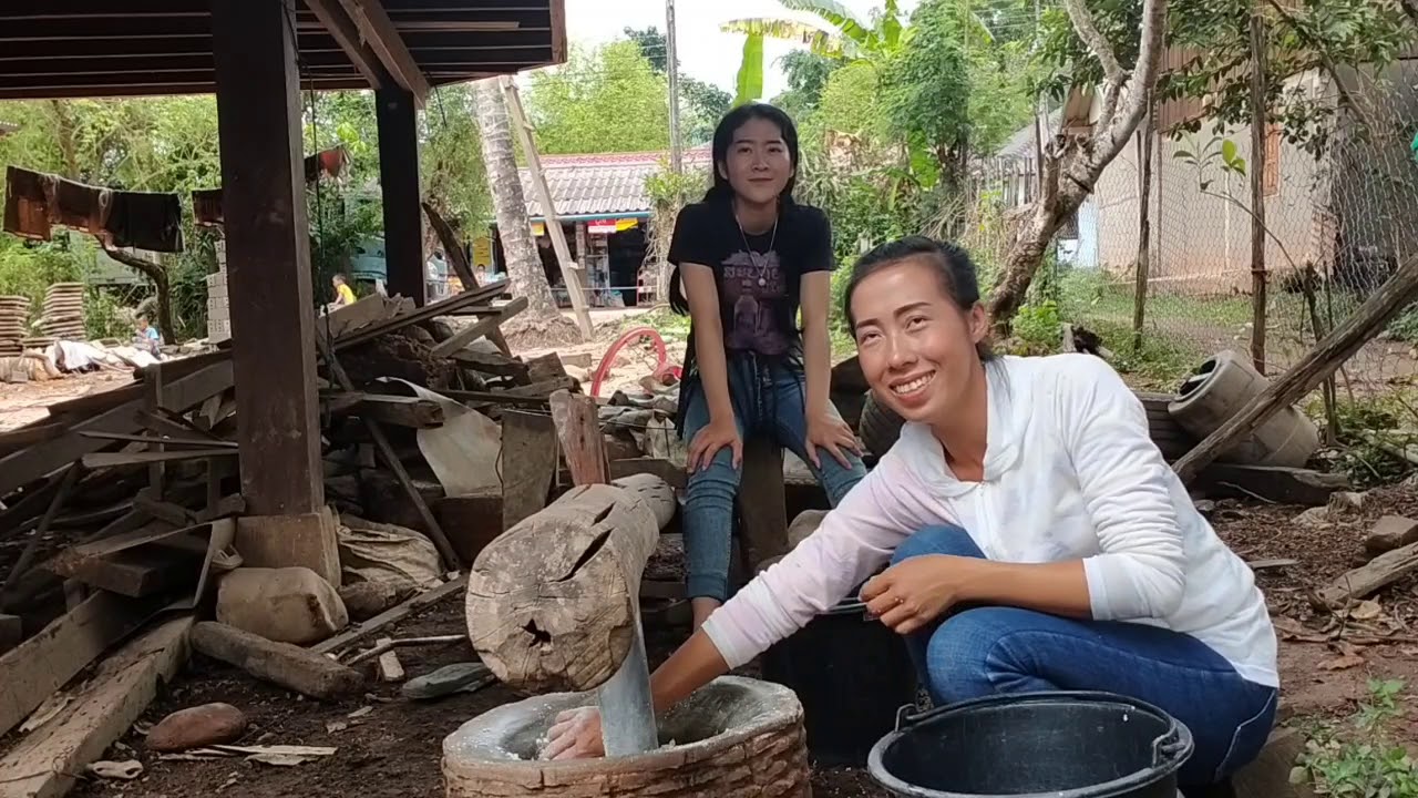mus Saib peb tuav cos tuav ncawv#1 - YouTube