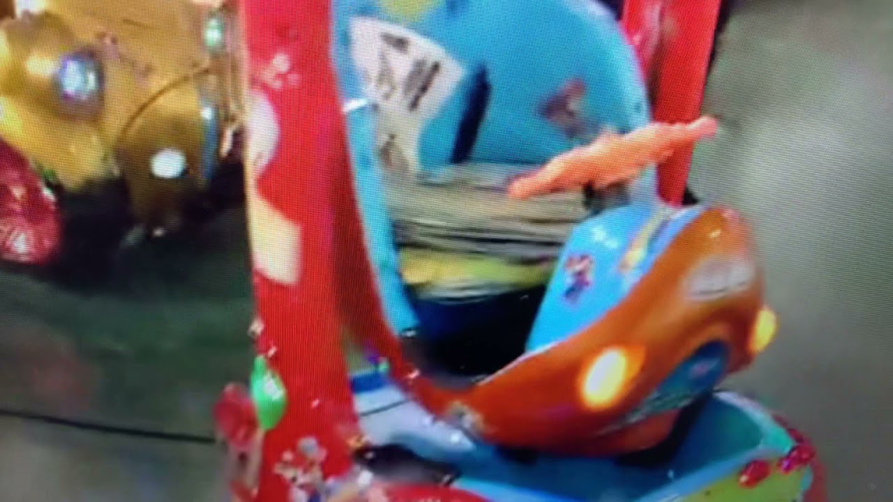 bootleg Super Mario kiddie ride - YouTube