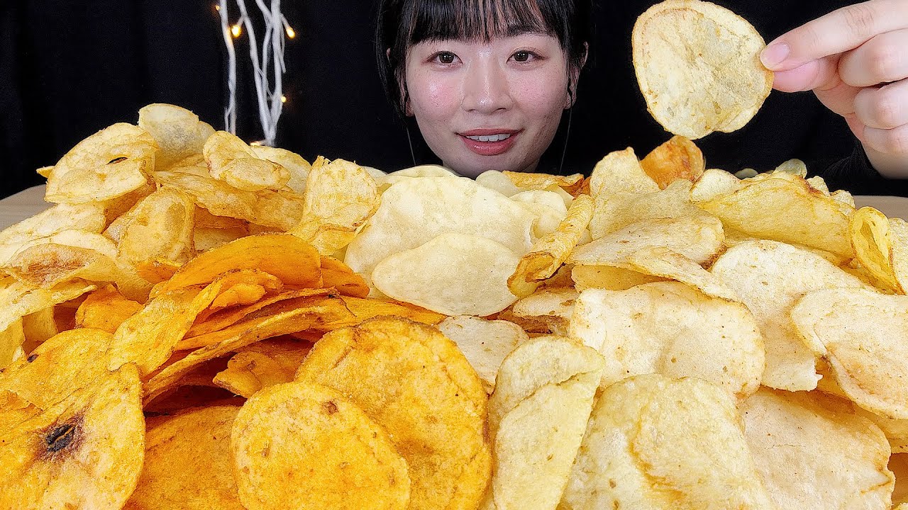 【ASMR】 ポテトチップスの大食い Potato Chips 포테이토칩 咀嚼音/Mukbang/Eating Sounds 日本語字幕 ...