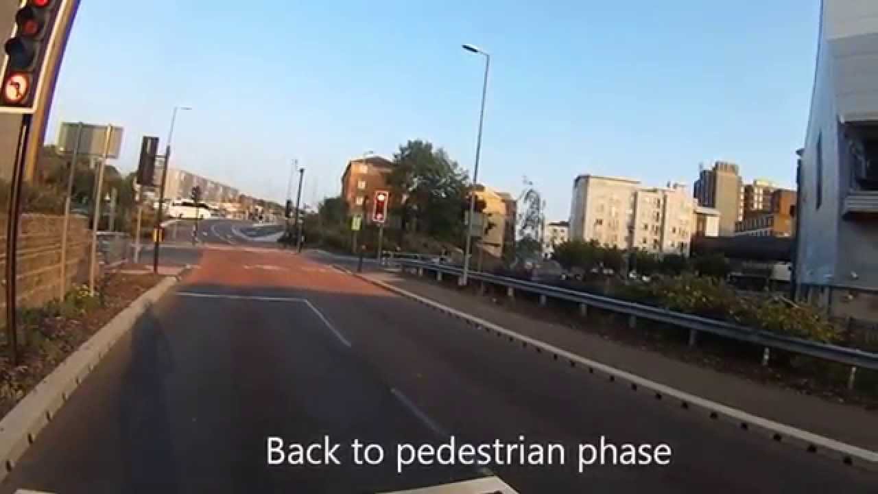 Traffic lights Luton Guided Bus Route Guildford street 160seconds 6pm ...