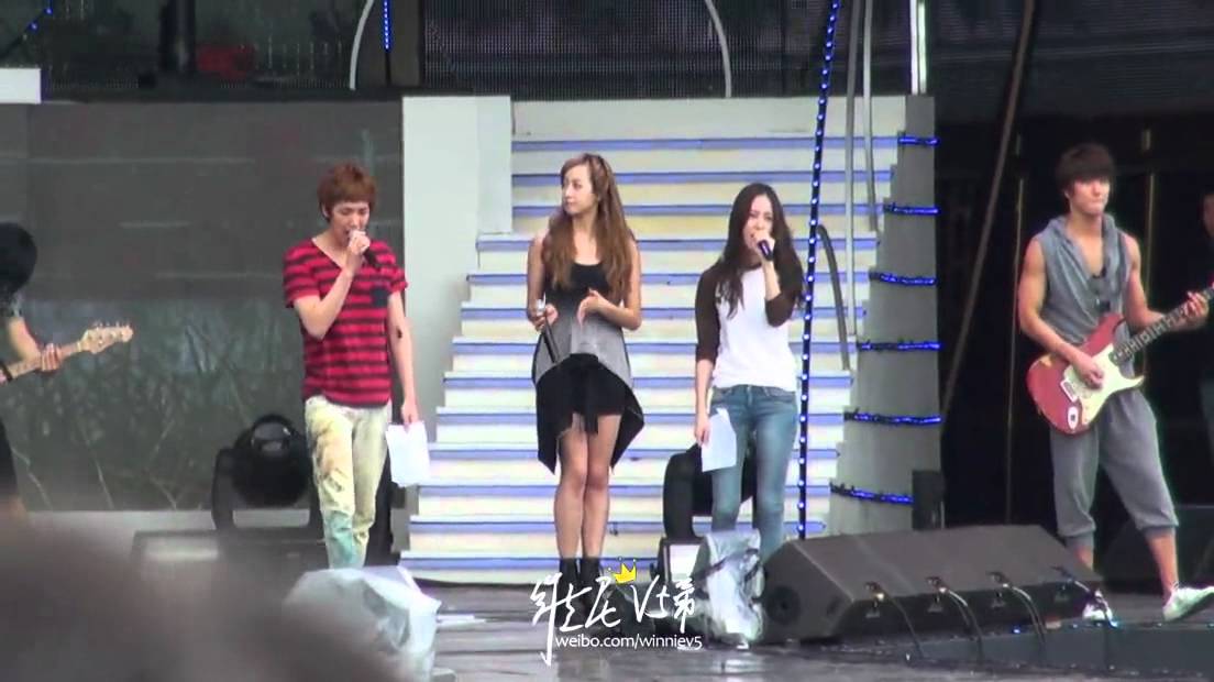 [Fancam] 120815 Victoria Focus - Rehearsal DMZ Concert - YouTube