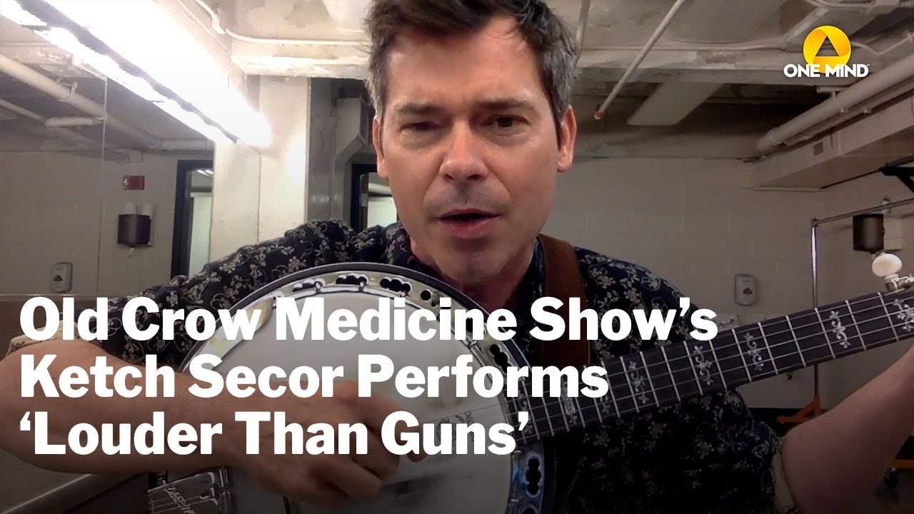 Ketch Secor of Old Crow Medicine Show Sings "Louder Than Guns" - YouTube
