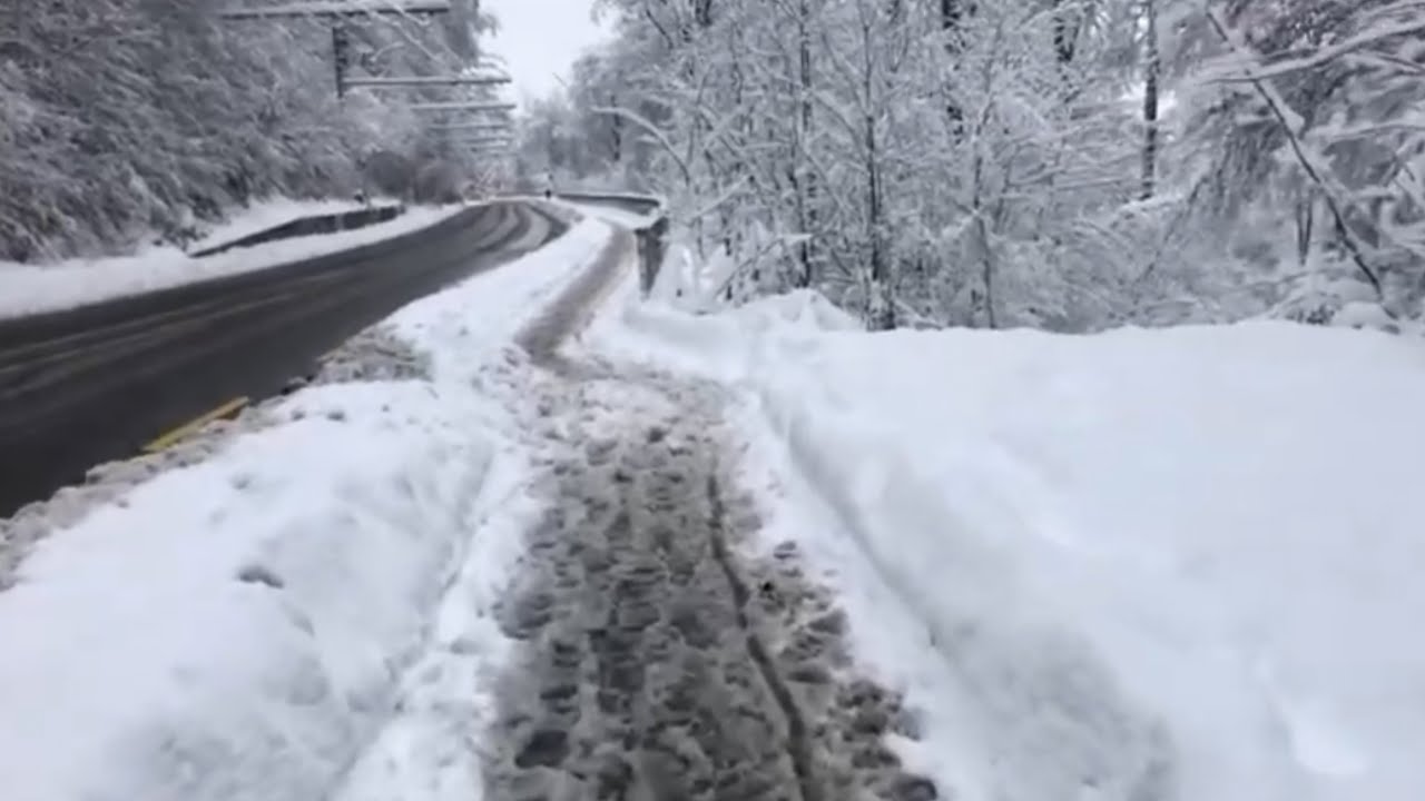 WALKING IN HEAVY SNOW - YouTube