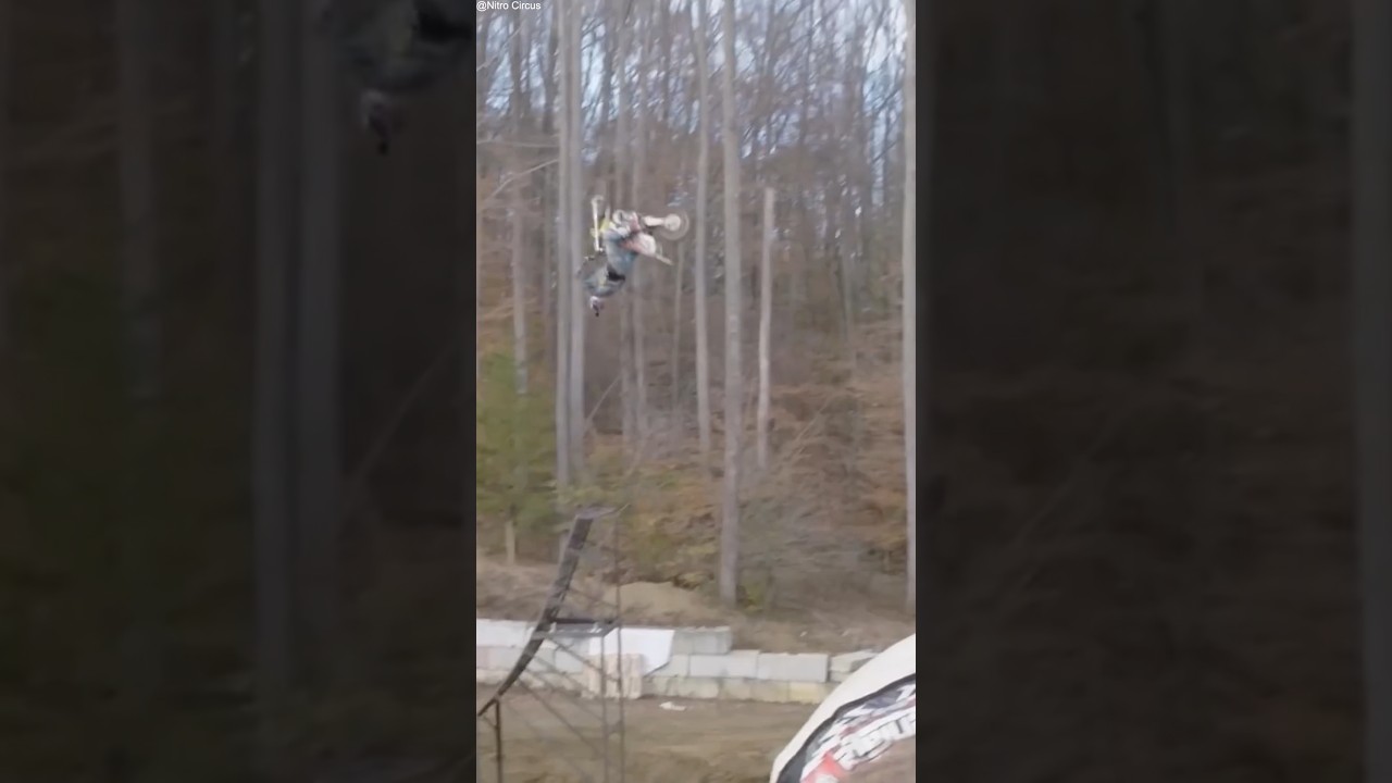 Travis Pastrana Double Backflip 360 #travispastrana #nitrocircus #doublebackflip #360 - YouTube