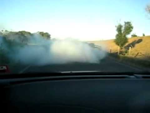 Some of the best Commodore street skids i've seen on youtube. - YouTube