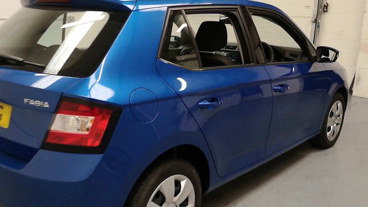 2017 Skoda Fabia S - Race Blue - YouTube