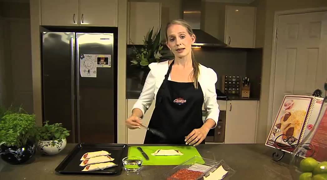 Canon Foods Gourmet Chevups Sausage Rolls - YouTube
