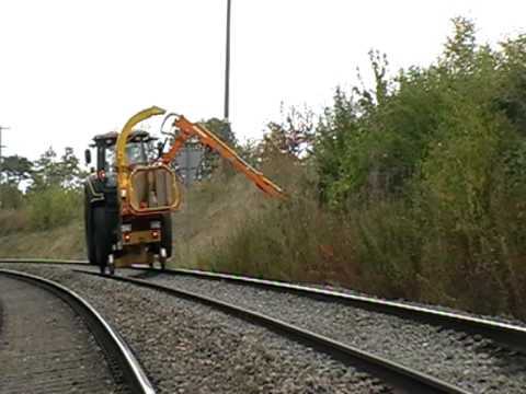 TRAC Engineering RoadRailer Mulcher 3 - YouTube