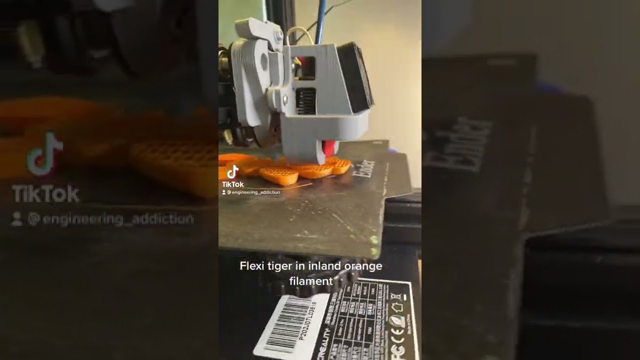 Flexi tiger in inland orange filament - YouTube
