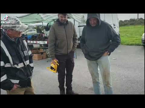 Selling ferrets at Tralee car boot sale Sunday morning 2022. - YouTube