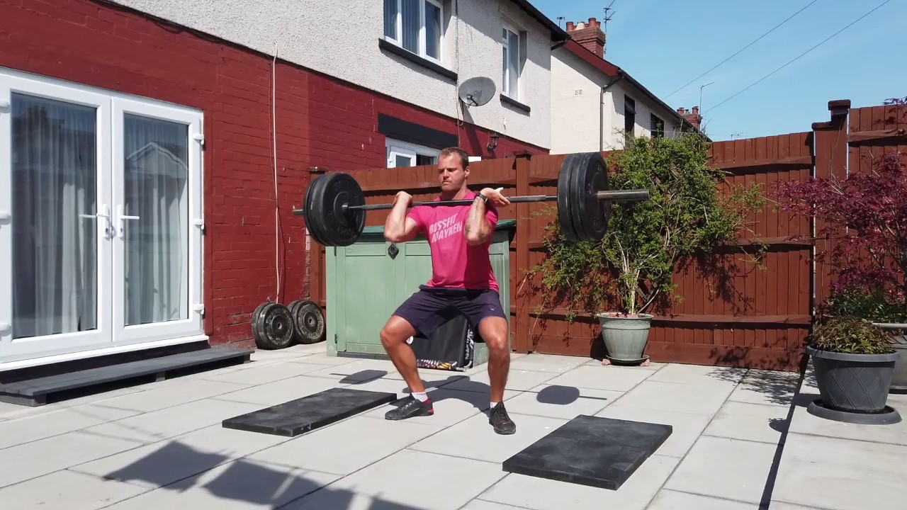A Day Of CrossFit Training - YouTube