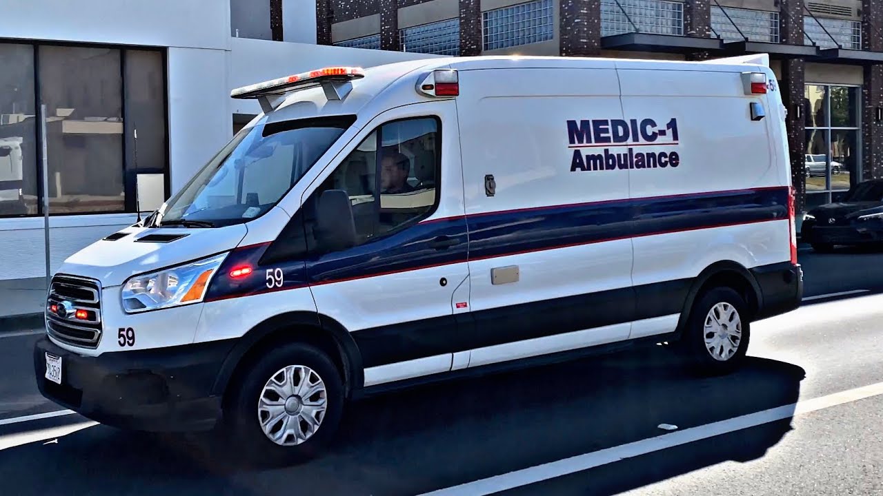LACoFD Squad 32 & Medic 1 Ambulance Transporting Code 3 - YouTube