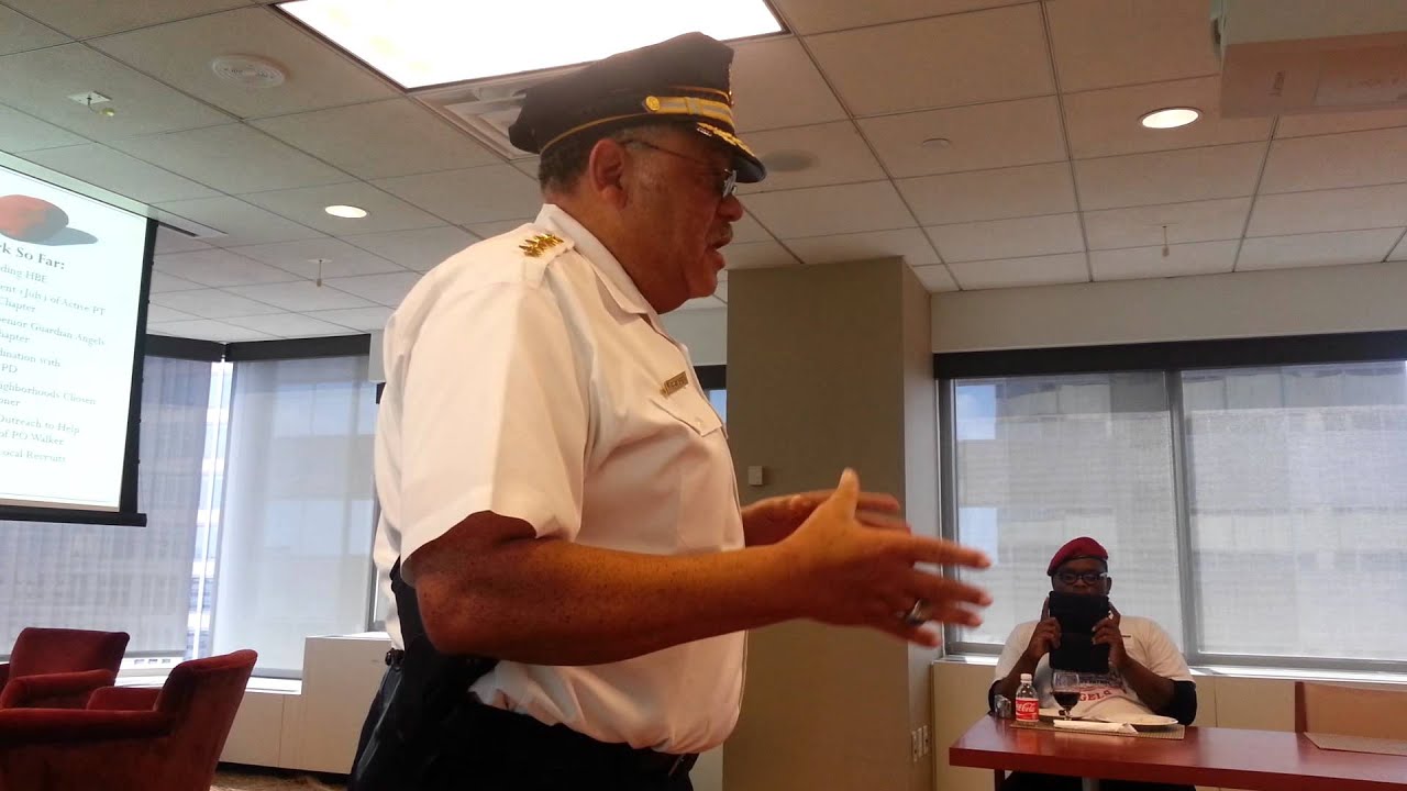 Commissioner supports Philadelphia Guardian Angels - YouTube