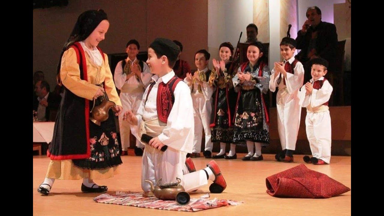 ΕΤΗΣΙΟΣ ΧΟΡΟΣ 2013 ΣΤΗΝ ΟΜΟΡΦΗ ΝΥΧΤΑ - ΣΥΛΛΟΓΟΣ ΕΜΠΕΣΙΩΤΩΝ - YouTube