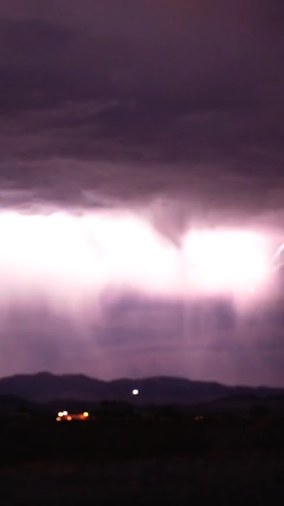 Oblique lightning Thunder ⛈️ - YouTube