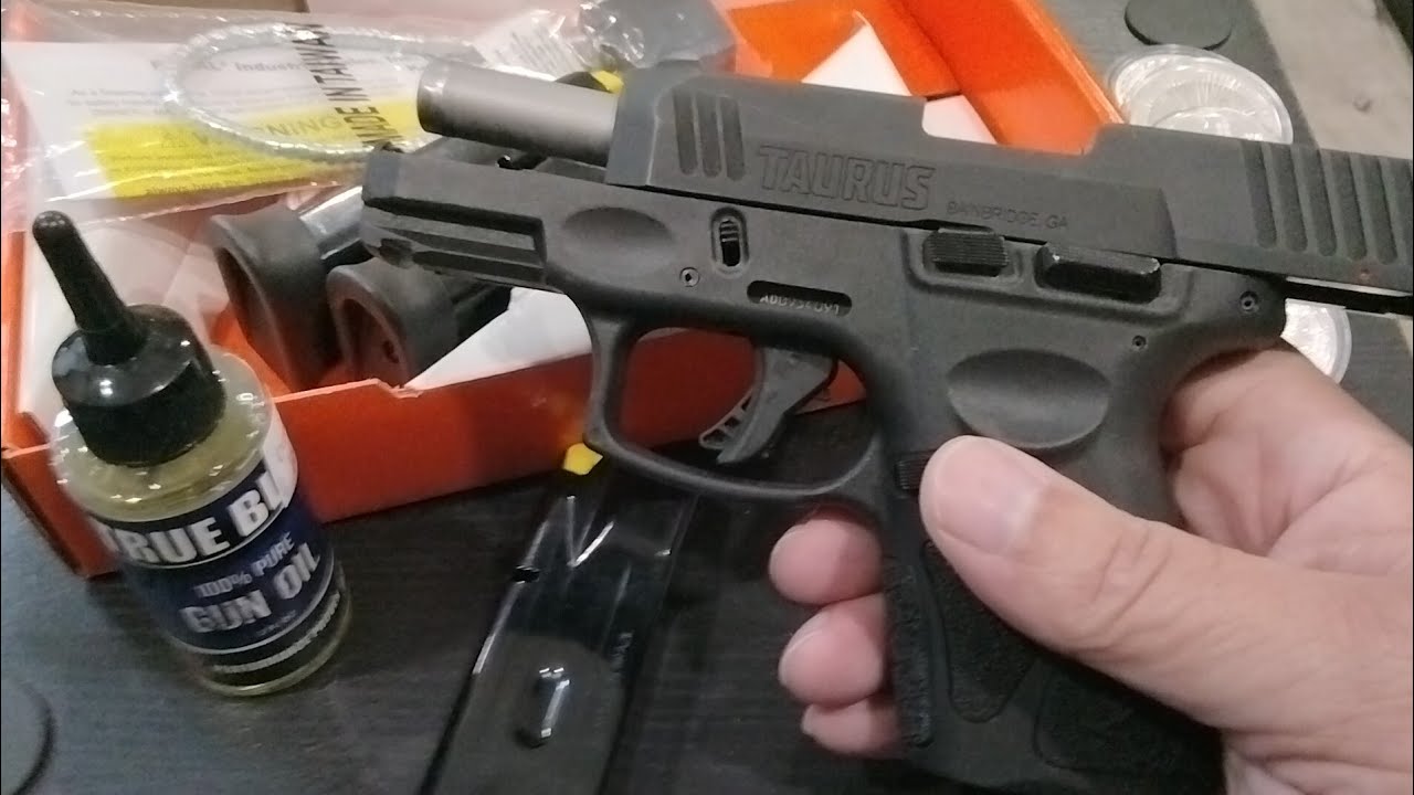 Taurus G3C unboxing. First look opinion. - YouTube