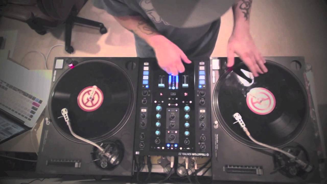Dj Ragz 2013 DMC Online Battle - Round 1 "Gettin Around" - YouTube