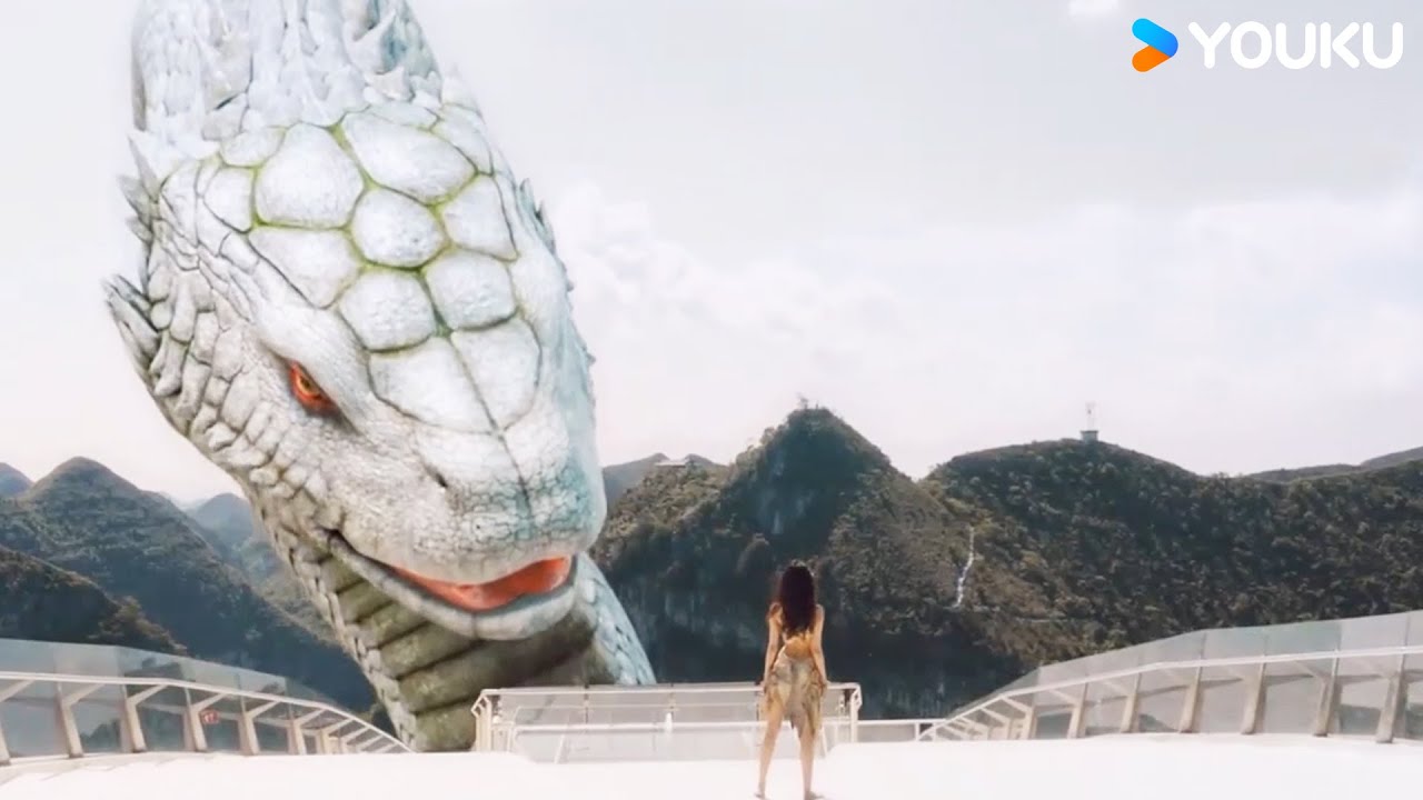 Beauty saves man, but sleeps with a giant snake! | Snake Girl | YOUKU ...