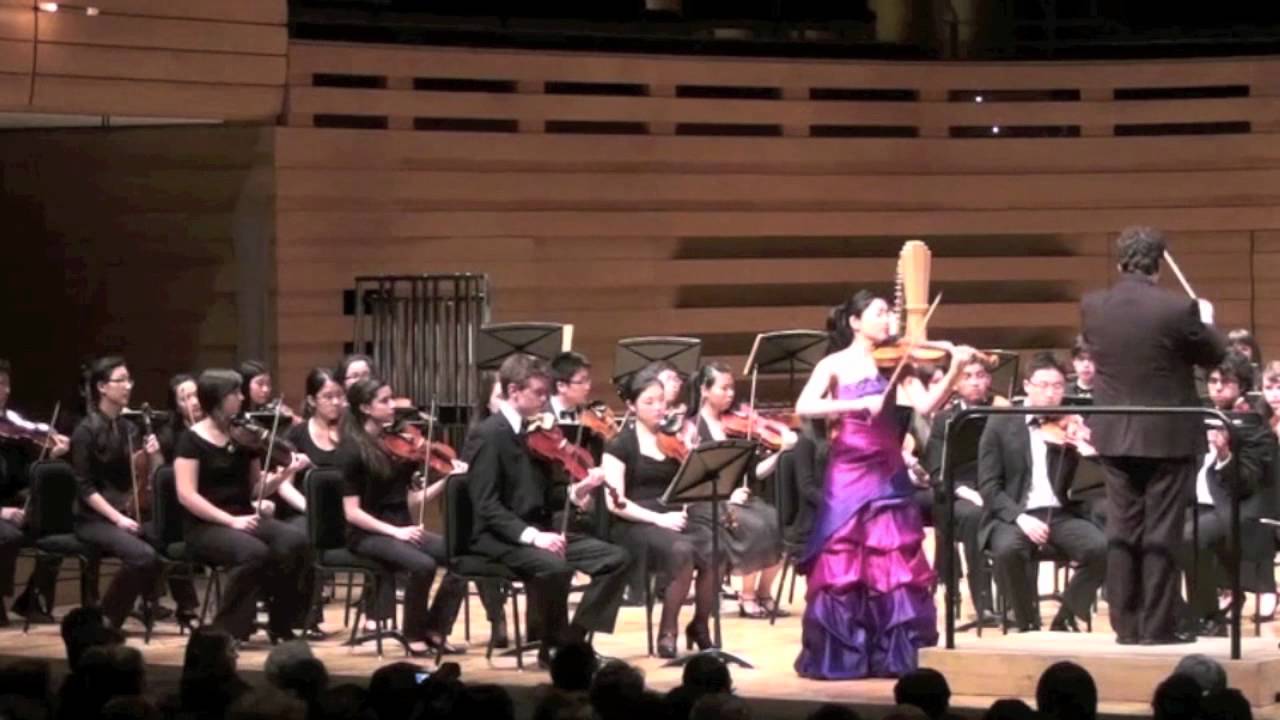 Nicole Li performs Brahms Violin Concerto in D Major (I).mov - YouTube