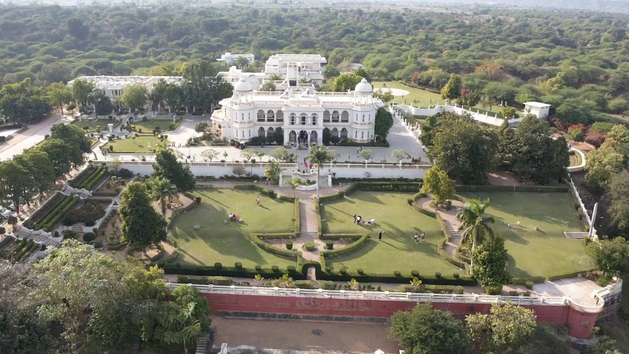 Balaram Palce. (Banaskantha) - YouTube