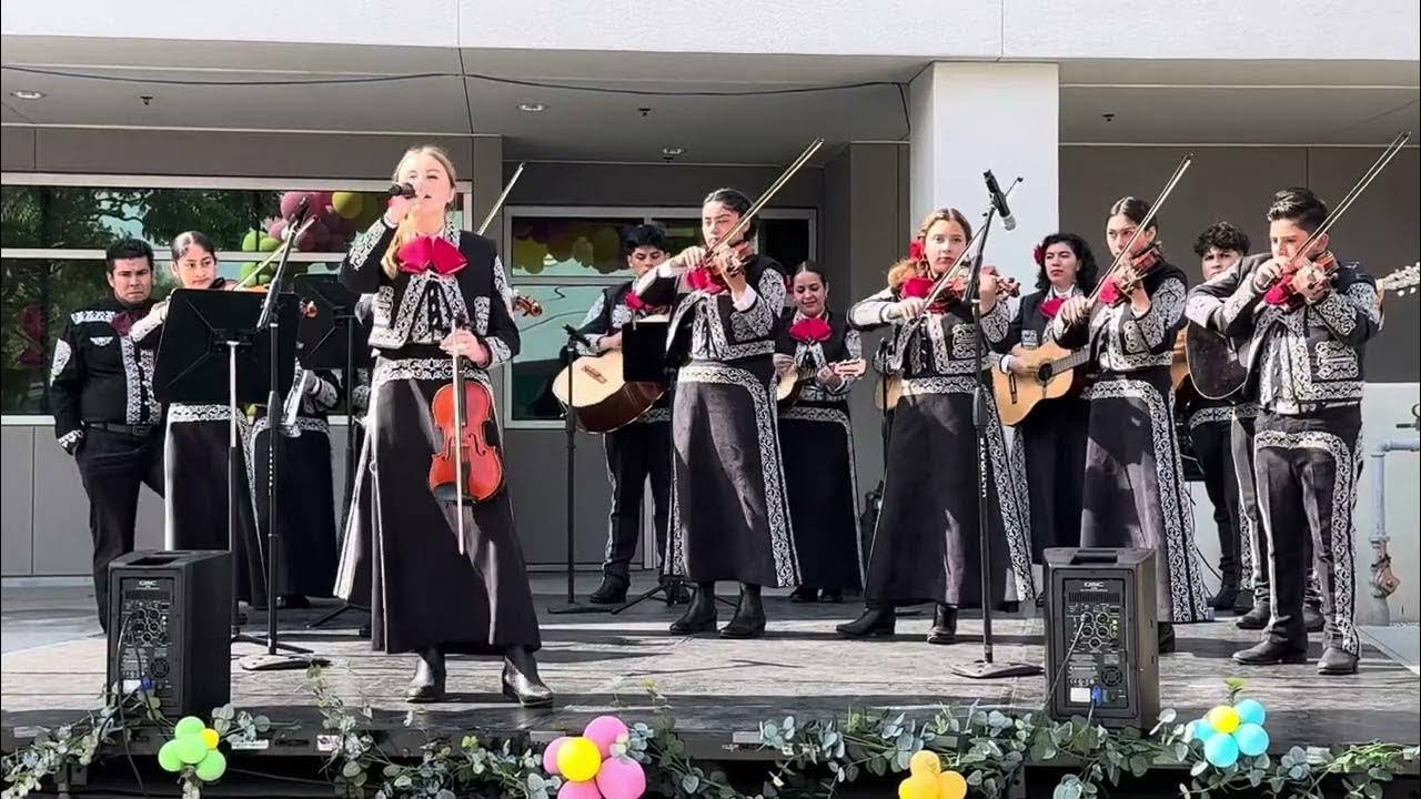 DUSD Mariachi Diamante (Los Laureles) - YouTube