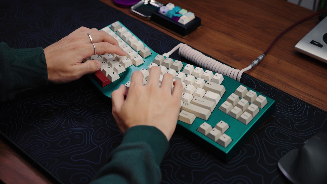 FLX-VIRGO with lubed NovelKeys Creams Typing Sounds ASMR - YouTube