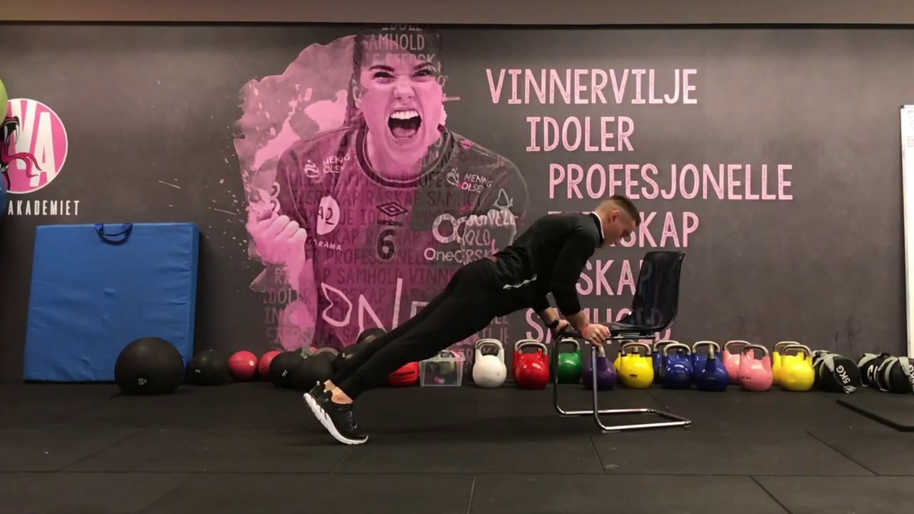 Incline Supinated Push-Up - YouTube