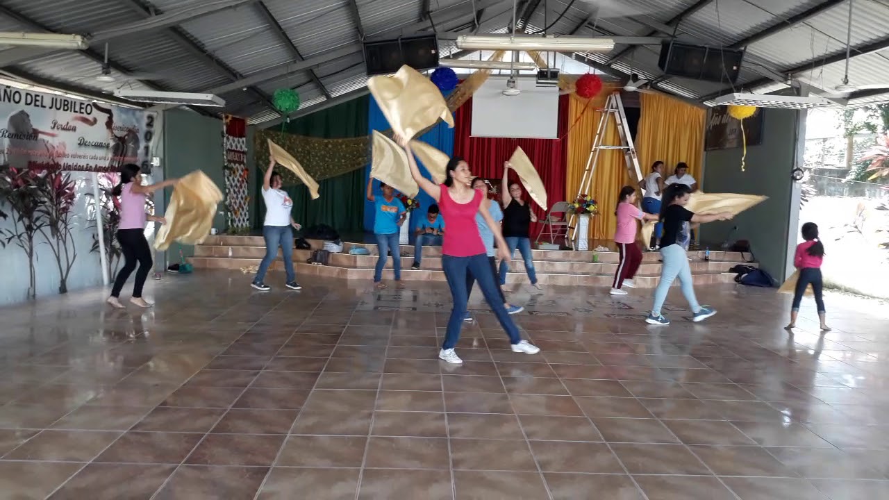 La viz de mi amado Danza con banderas - YouTube
