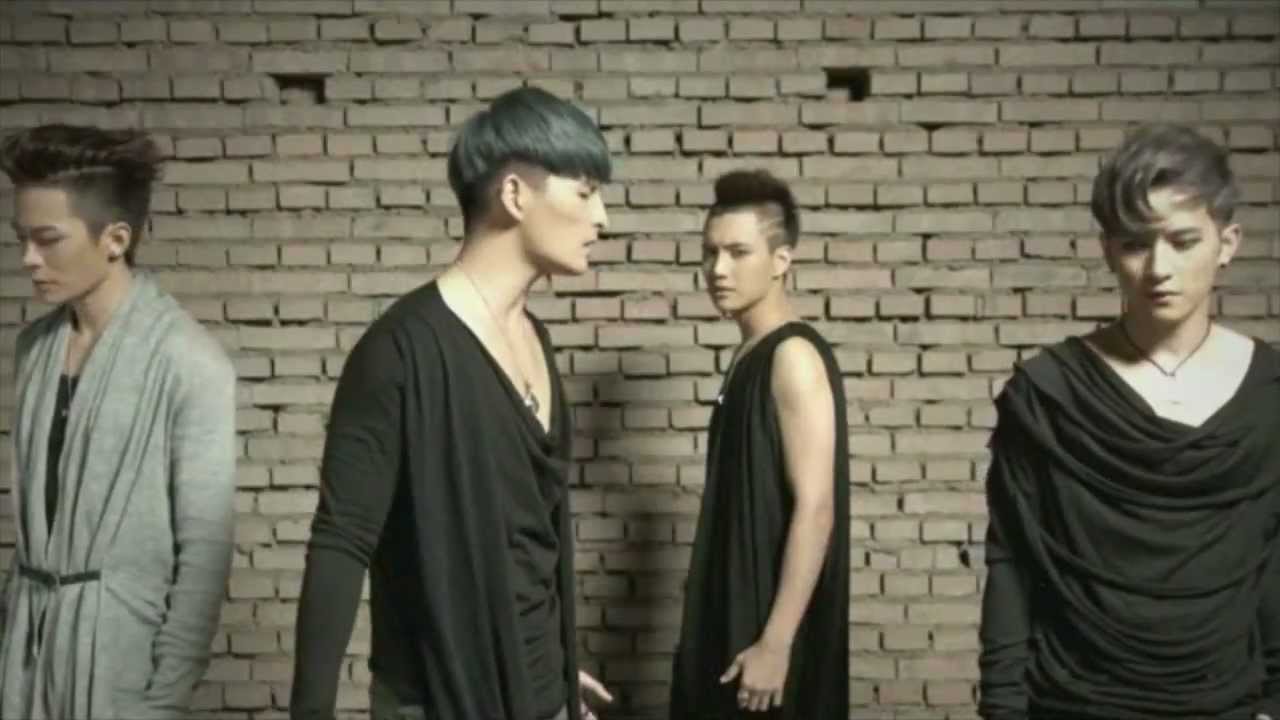 Top Combine 至上励合《还在》MV 官方版 - YouTube Music