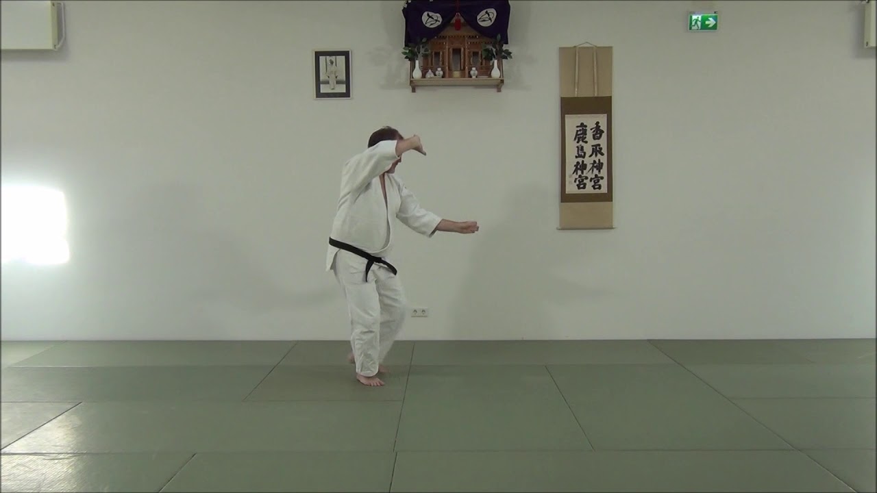 Aikido Solo Kata 5 Kyu - YouTube