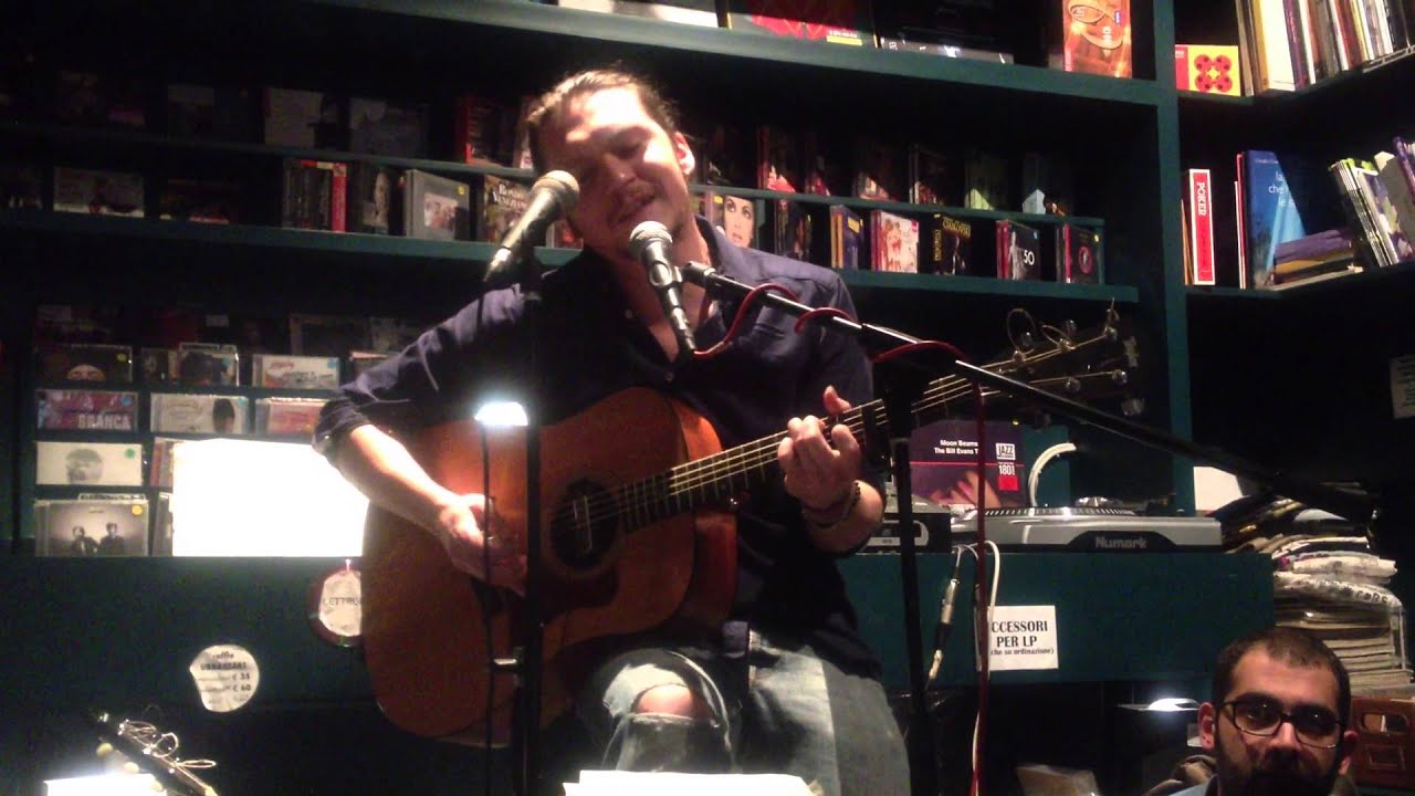 Marco Liverani shows at Casa del disco - YouTube
