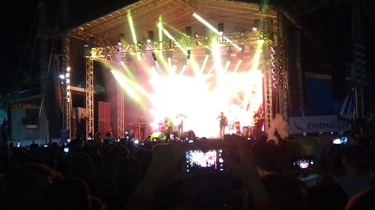 Santa Maria de Jetibá ES festa do colono Michael Teló - YouTube
