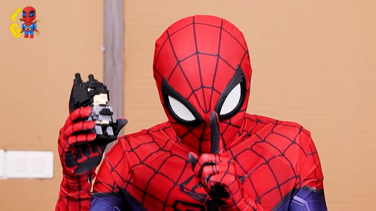 Building the Ultimate LEGO Batman: Watch as we Assemble the Dark Knight ...