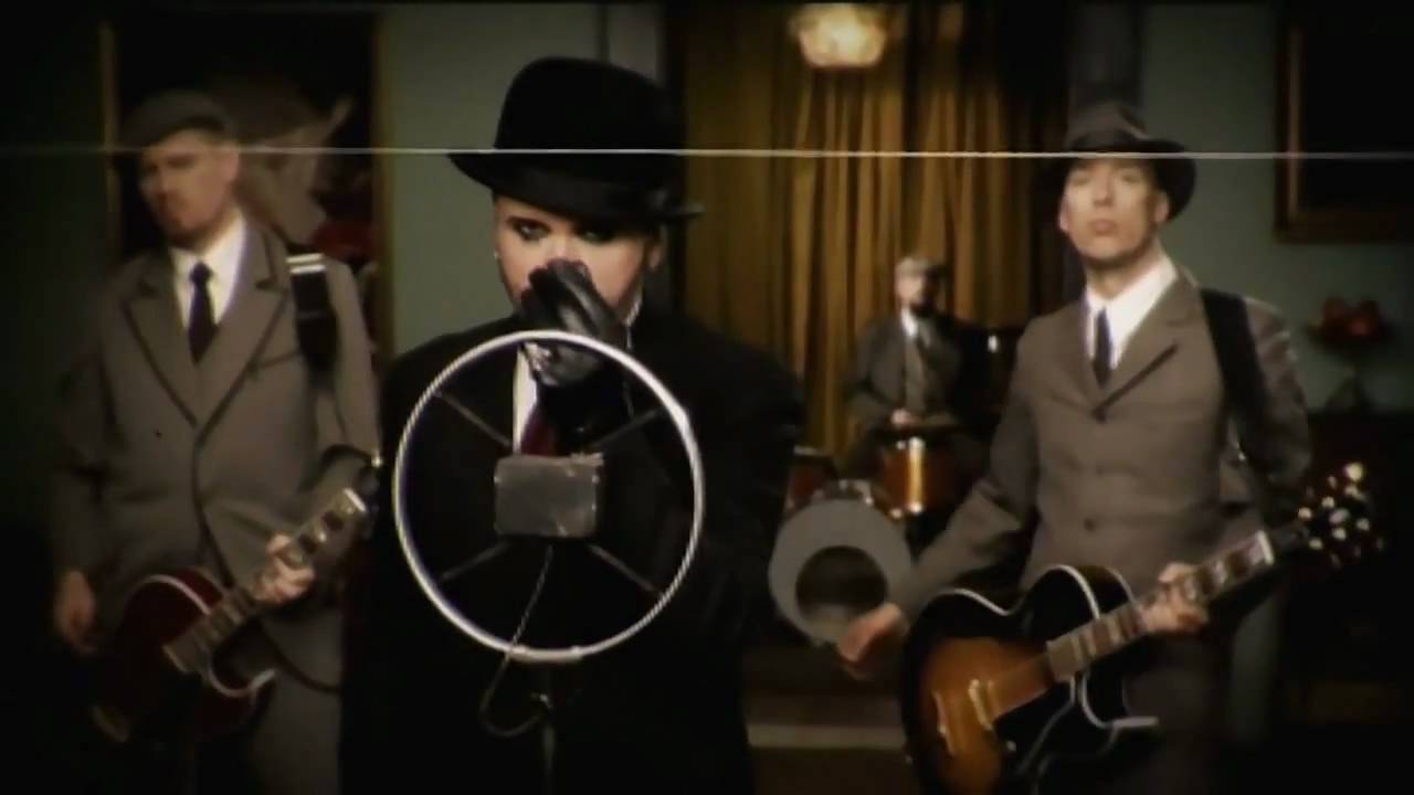 Oomph! Sandmann (High Quality with english subtitles) - YouTube