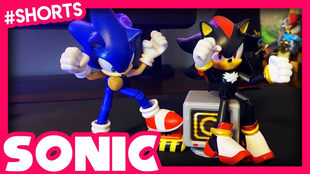 Sonic does a backflip (Sonic and Shadow Figures) - YouTube
